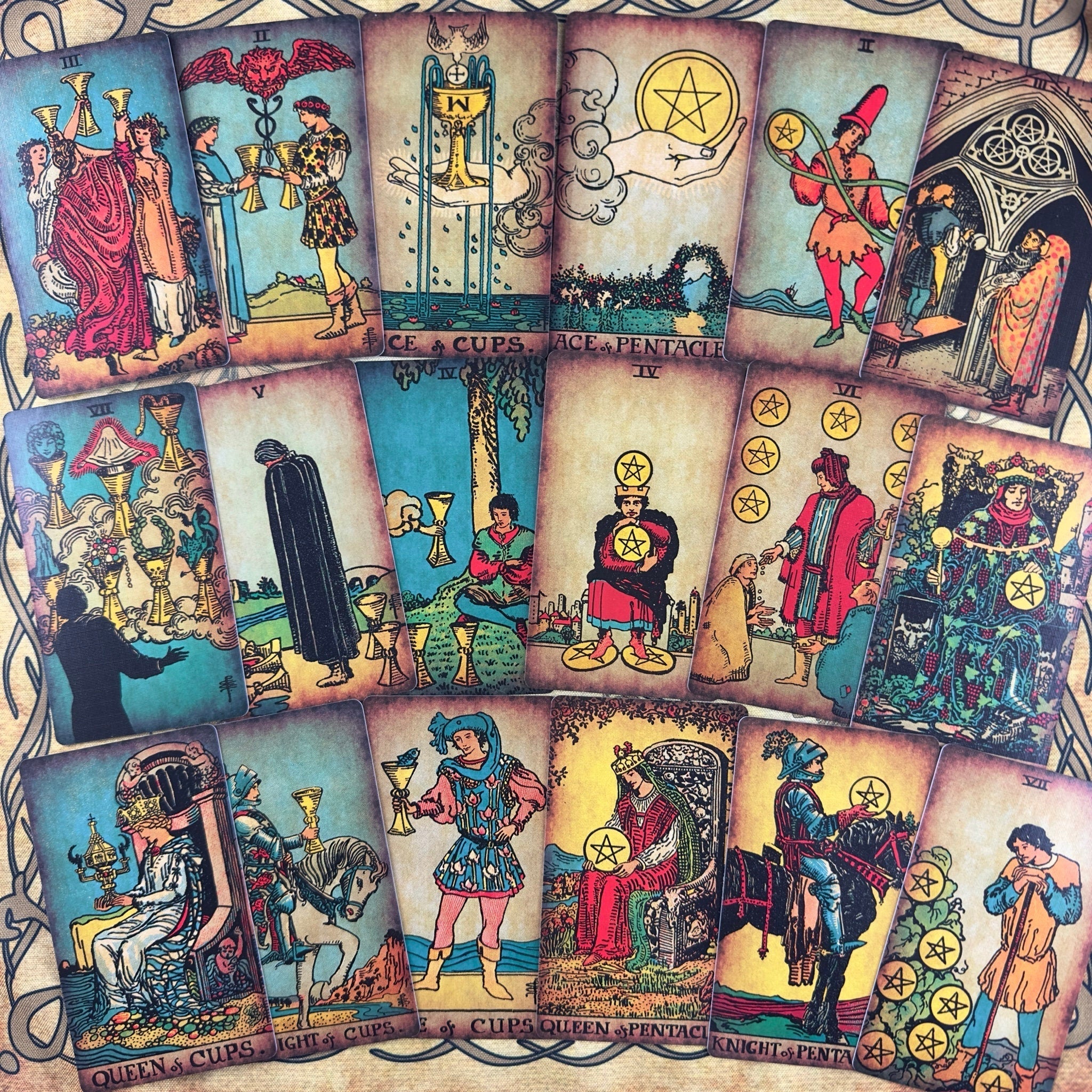 The Rider Waite Borderless Vintage Tarot Cards